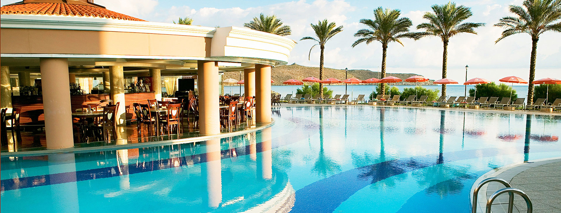Alexandra Beach (Chaniakusten, Agia Marina) - Boka hotell hos Ving