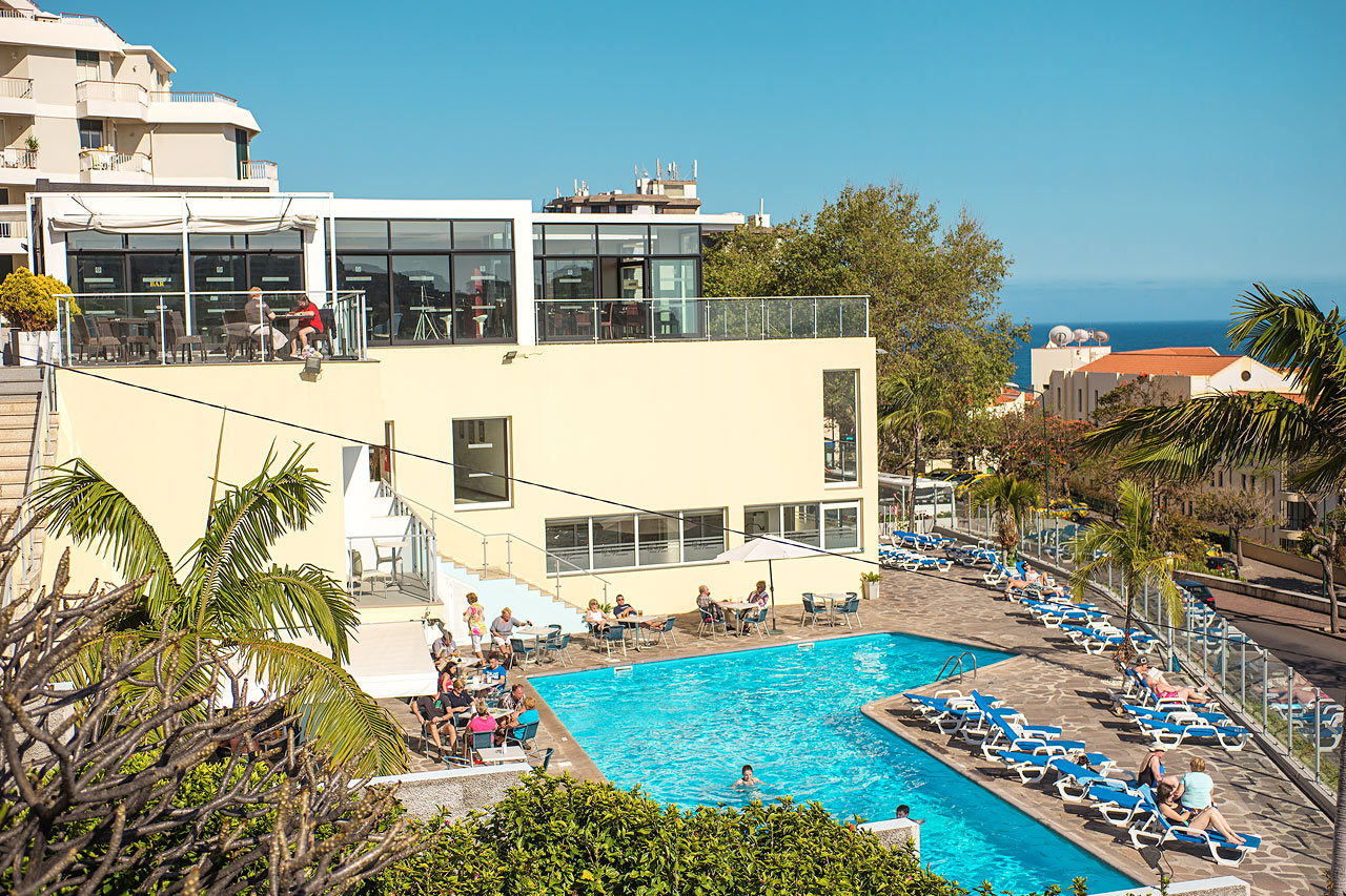 Prisvärda Muthu Raga Madeira Hotel i Funchal för dig som reser utan barn